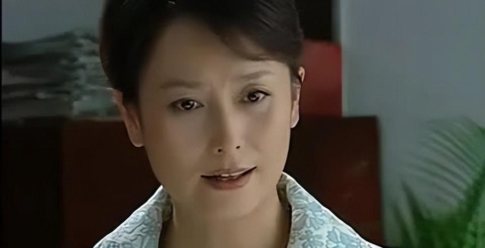 Zuo Ling, a popular beauty star in the 1990s, remarried happily with ...
