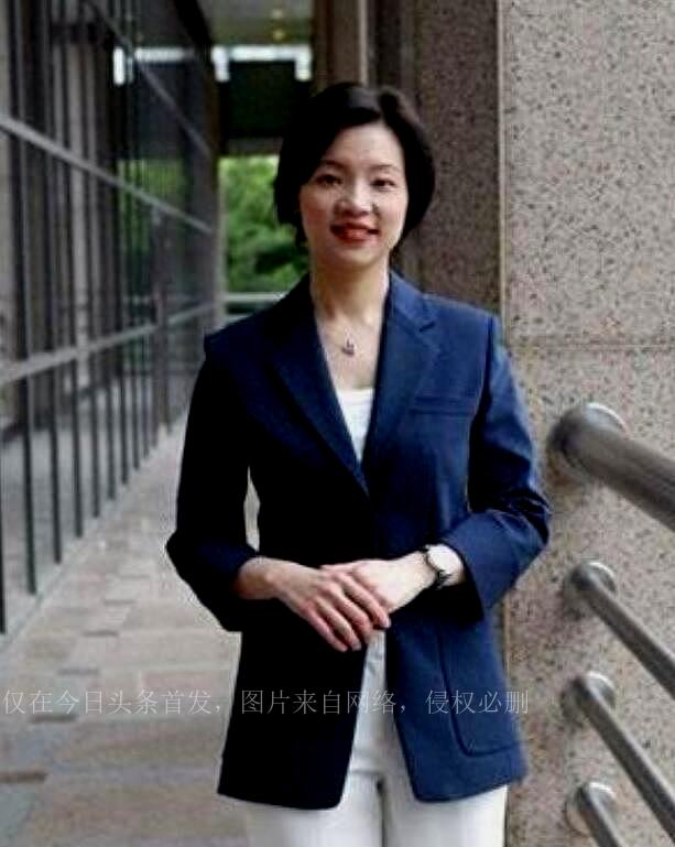 Surrounded by scandals, the tough life of "Female Edison Chen" Meifeng ...