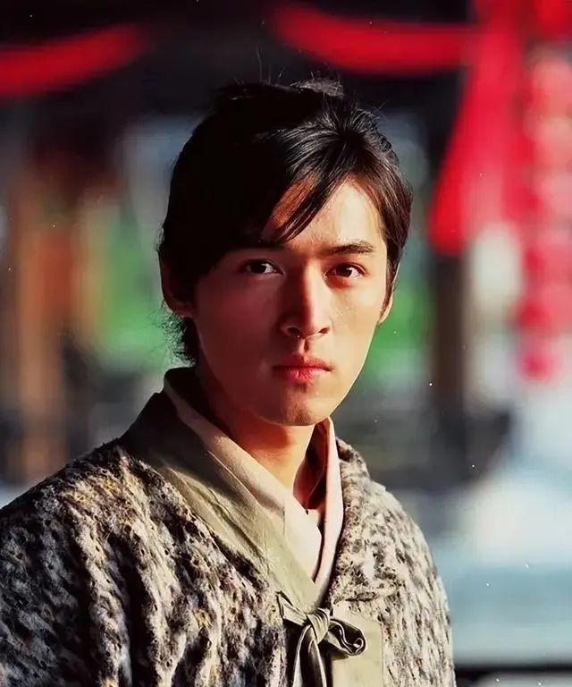 Hu Ge wants to quit the circle? In the middle of the night, I feel ...