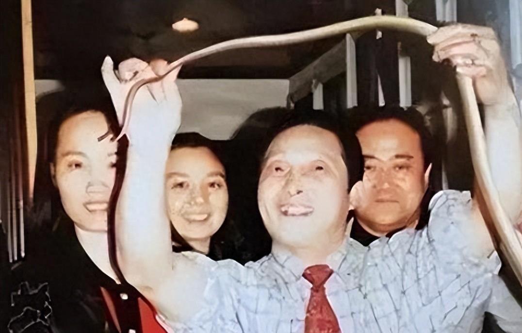 "Qigong Master" Wang Lin: Let dozens of female celebrities get naked ...