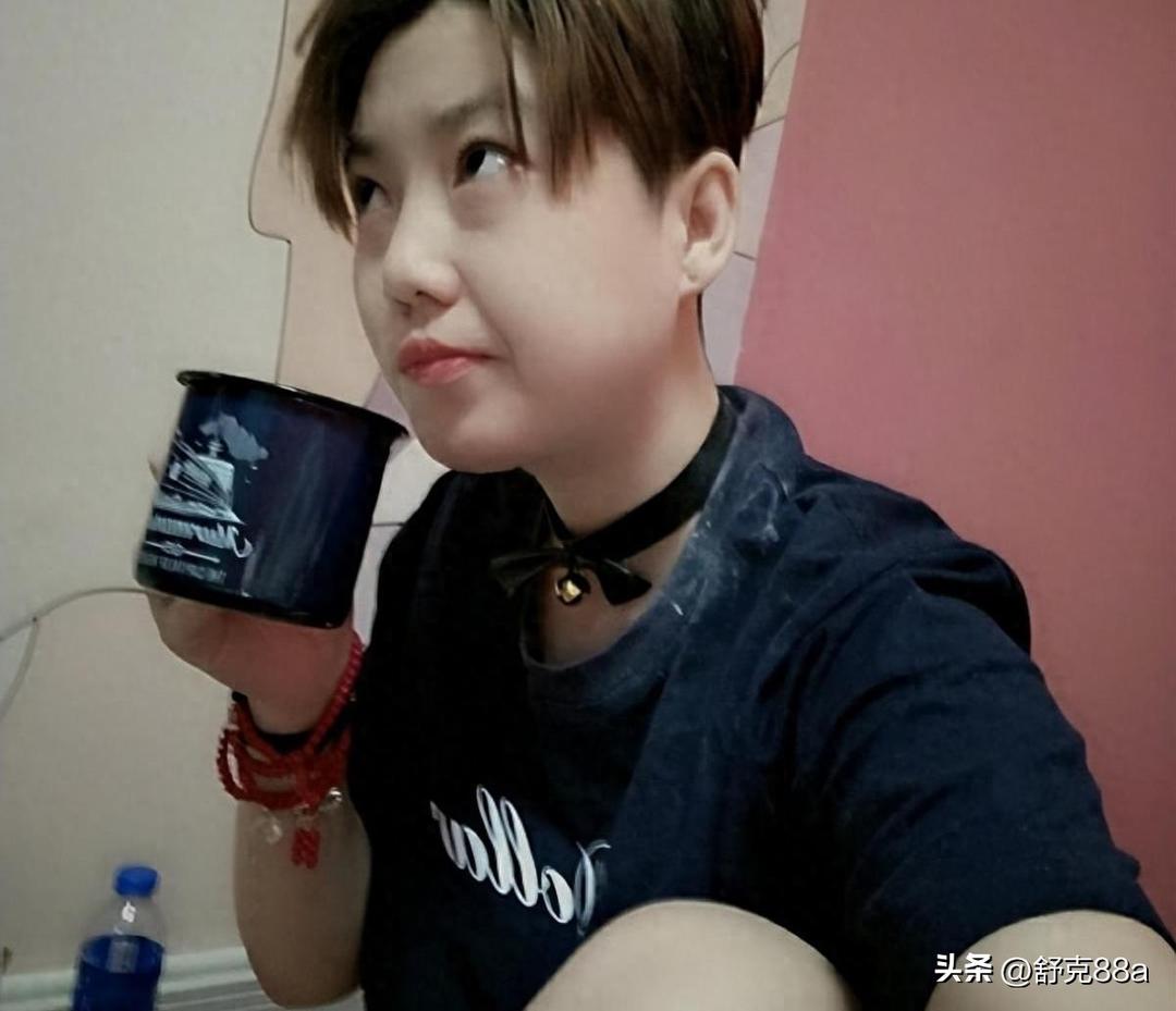 "Internet celebrity nude model" Zhang Xiaoyu, whose photo album beats Liu Yifei, is still alone ...