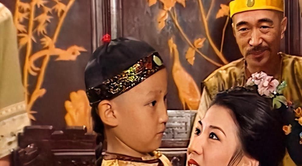Why did Emperor Tongzhi die at the age of 19? If you look at who serves ...