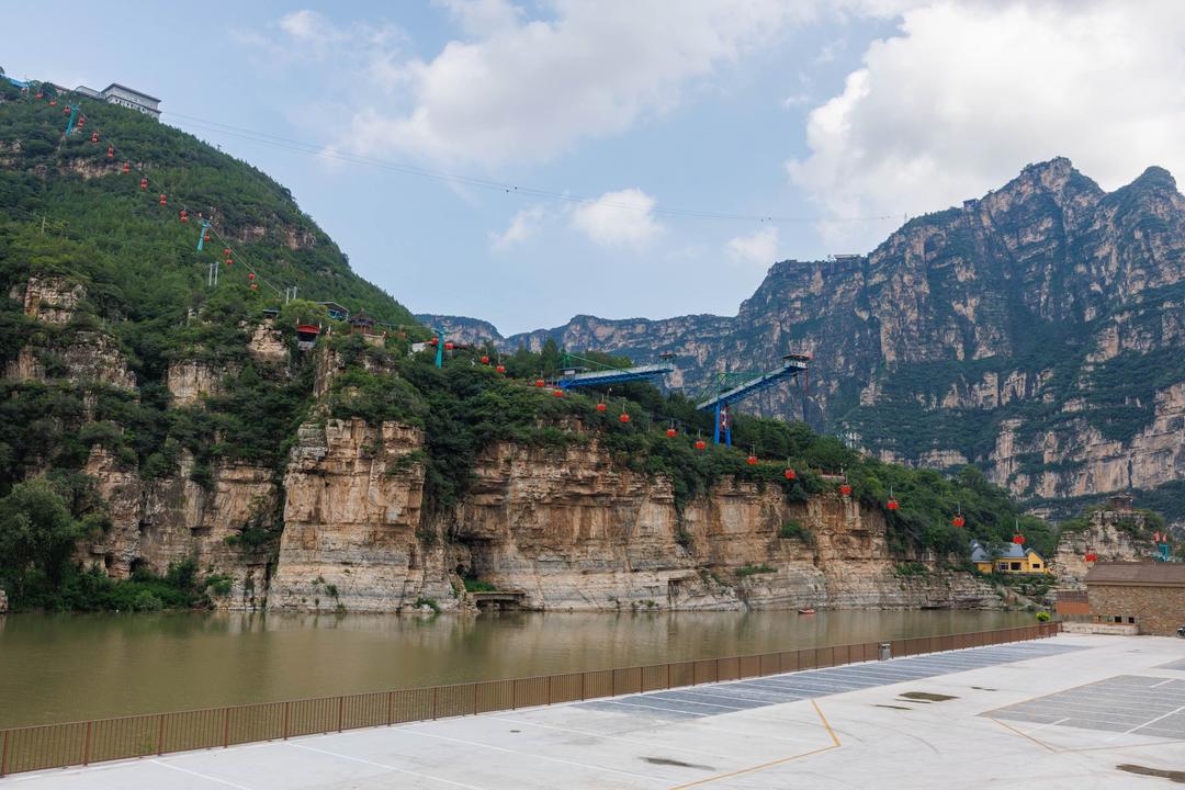 A year after the flood, Shidu is visited again: Farmhouses open to ...