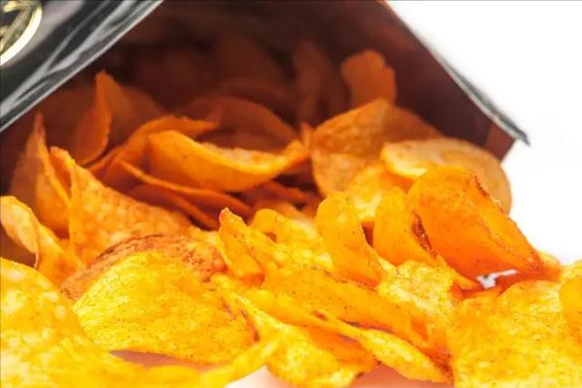 Fake potato chips: No such ingredient is fake!Baged potato chips taste ...