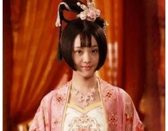 Princess Taiping raised her face unscrupulously, and the limelight ...