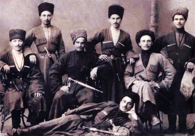 Which ethnic groups do Chechens consider brothers? - iMedia