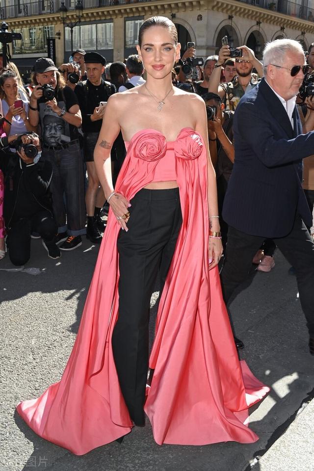 Chiara - Farragoni appeared in Schiaparelli 2022 autumn and winter high ...