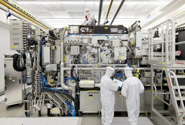 Chinese chip breakthroughs, Dutch lithography machine price cuts, many ...