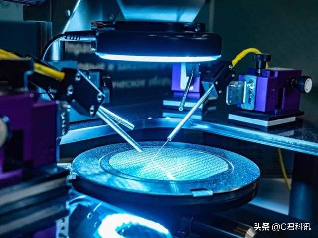 Forcing ASML to a dead end?DUV lithography machine also has problems ...