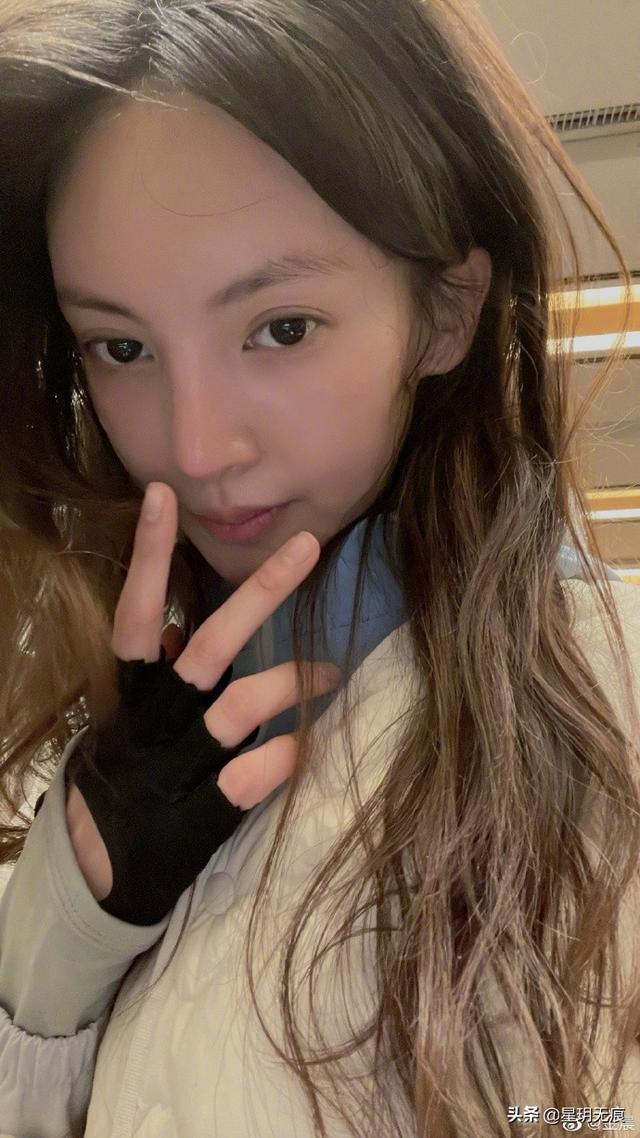 Jin Chen and Wang Anyu's wedding Reuters exposed wearing a white ...