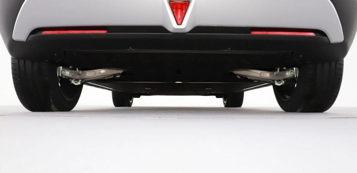 JiFox Alpha T5, Magna chassis, 800V high voltage fast charging - iMedia