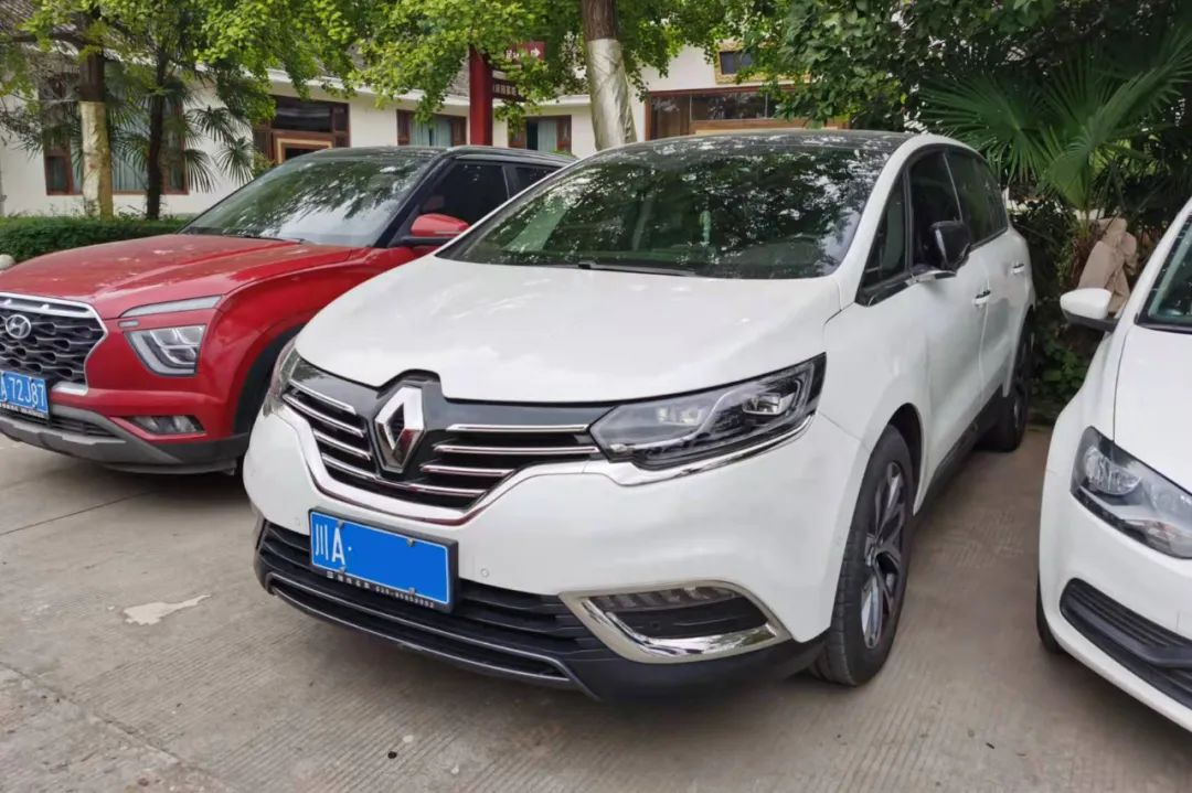 Rare imported car - Renault Espace JFC - iMedia