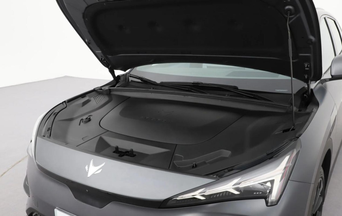 JiFox Alpha T5, Magna chassis, 800V high voltage fast charging - iMedia