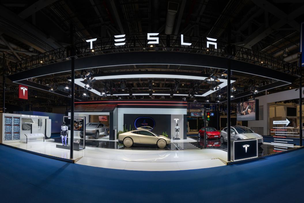 無線充電+無人駕駛！2025進博會特斯拉Cybercab亞太首秀 - 頭條匯