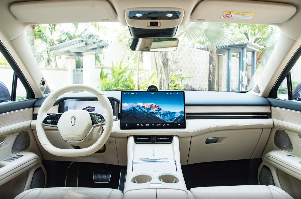 The budget is less than 250,000 yuan. Which one should I choose between ...