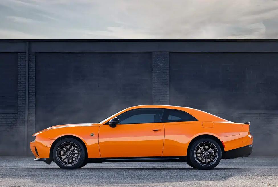 Dodge Charger Scat Pack SIXPACK Official Images Released - iMedia
