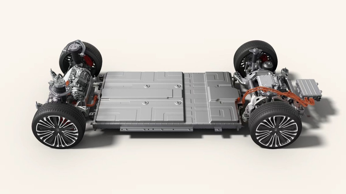 Avita 12 competes head-on with Panamera! This time, the domestic luxury ...