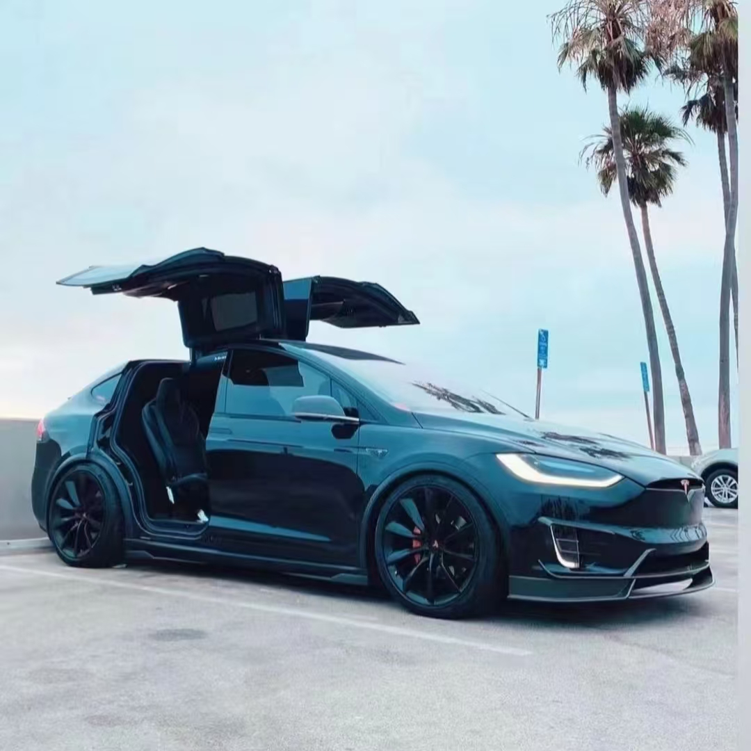 Tesla Model X wants to lower the body? AIRBFT lowers the dog bone ...