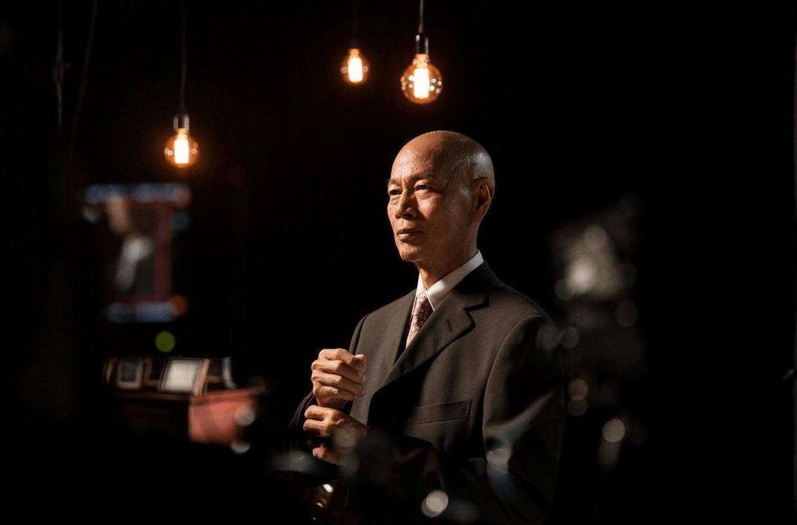 Liza Wang walks unsteadily in private, her posture is much worse than ...