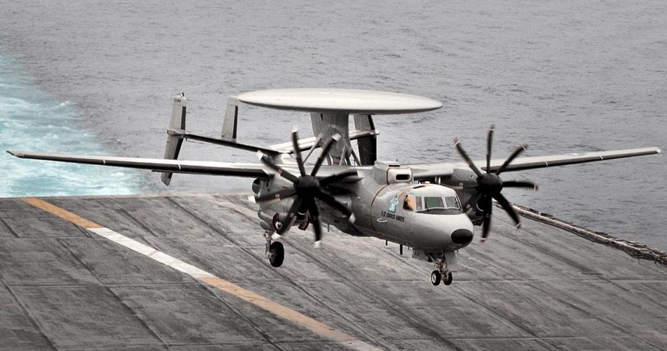 China's early warning aircraft ceiling, equipped with turboprop 10 ...