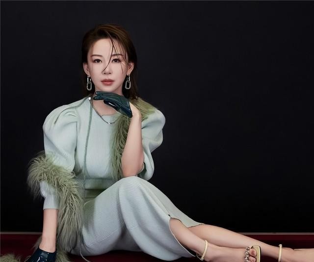 The current situation of 42-year-old Pan Xiaoting, with fair skin and ...