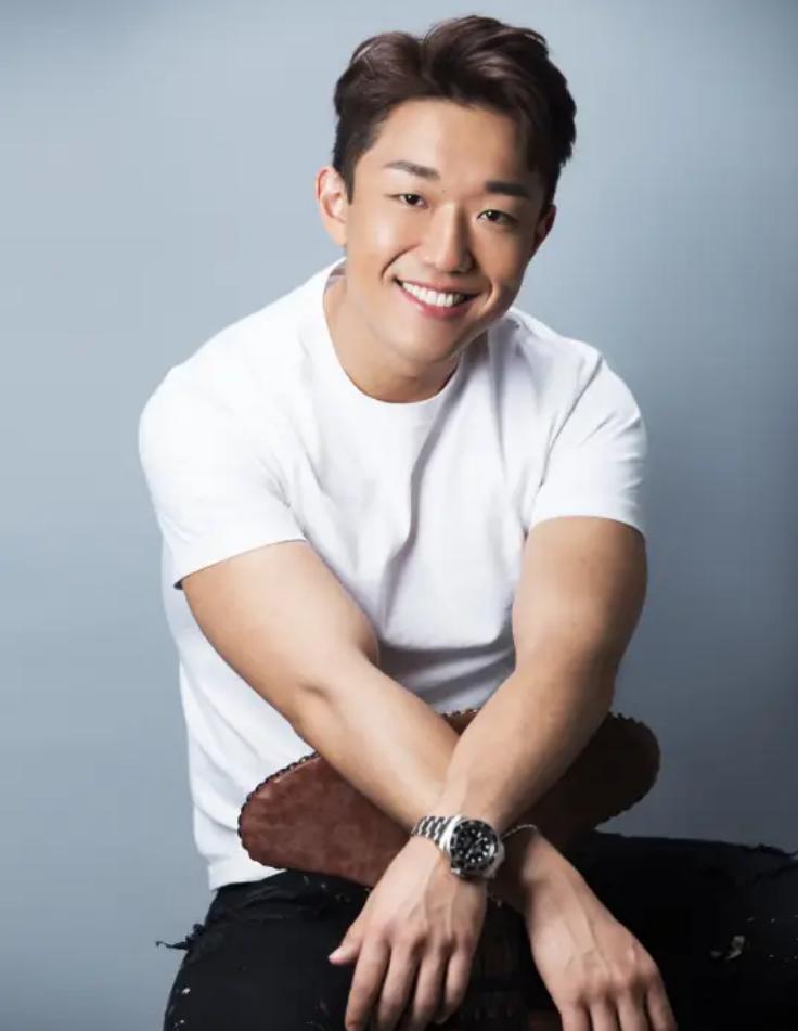 Actor Meng Asai: My grandmother is Peng Yu and my mother is Zhao Jiaqi ...