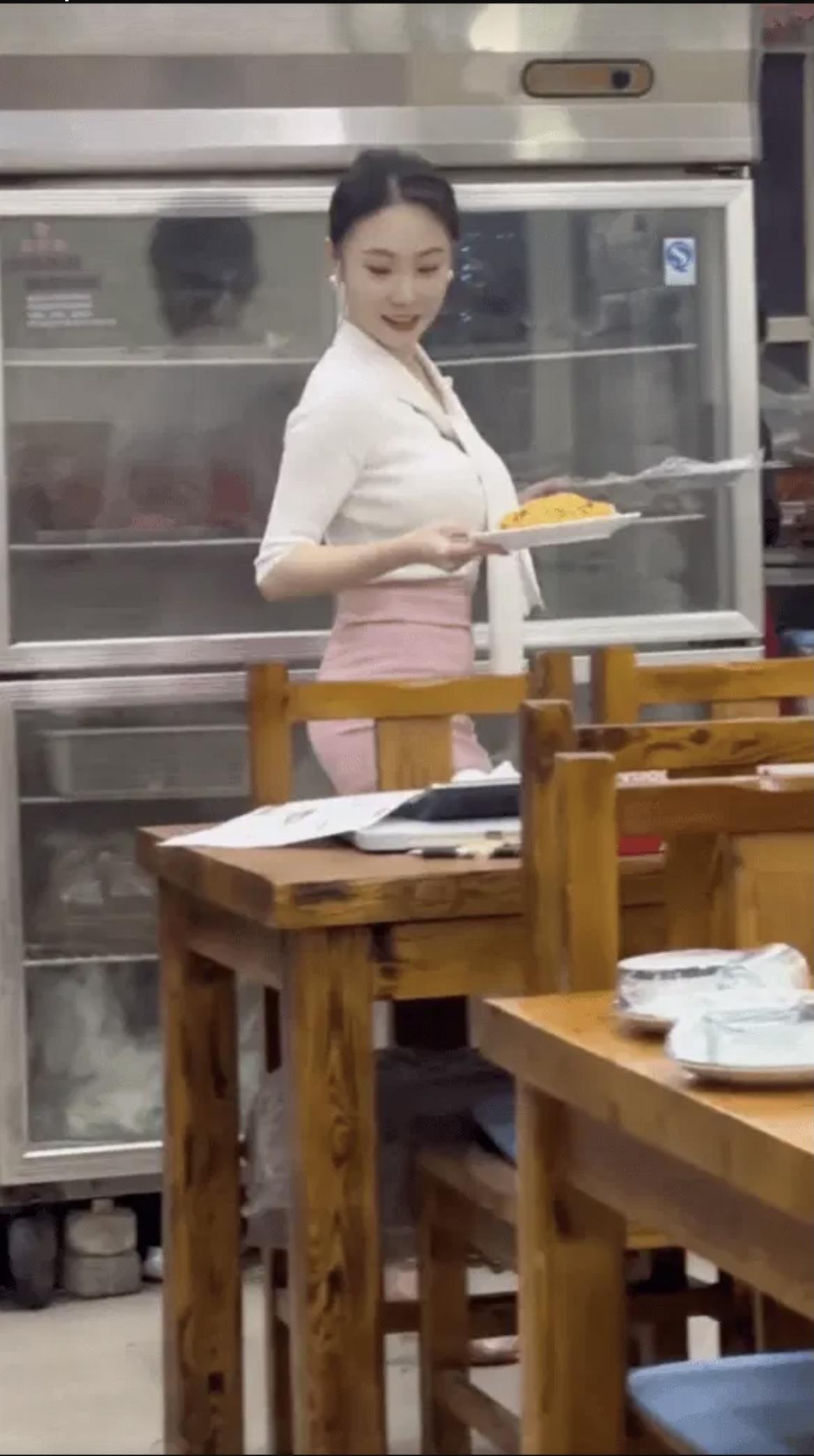 The most beautiful proprietress in Hangzhou, netizens rushed to the ...