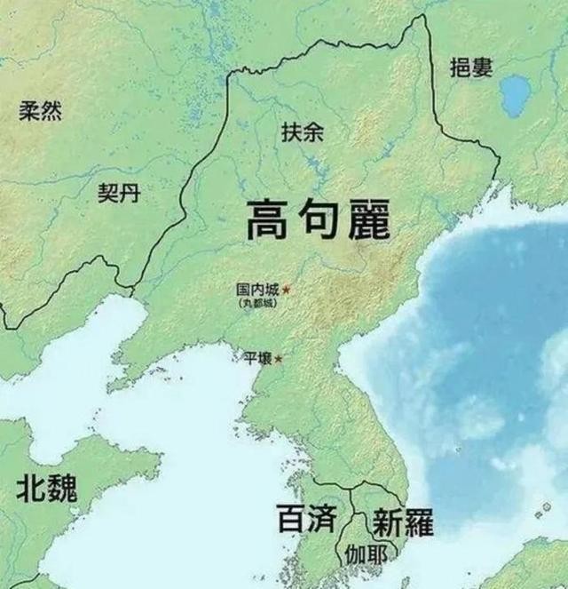 When Emperor Taizong of Tang Dynasty saw the remains of the Sui army ...
