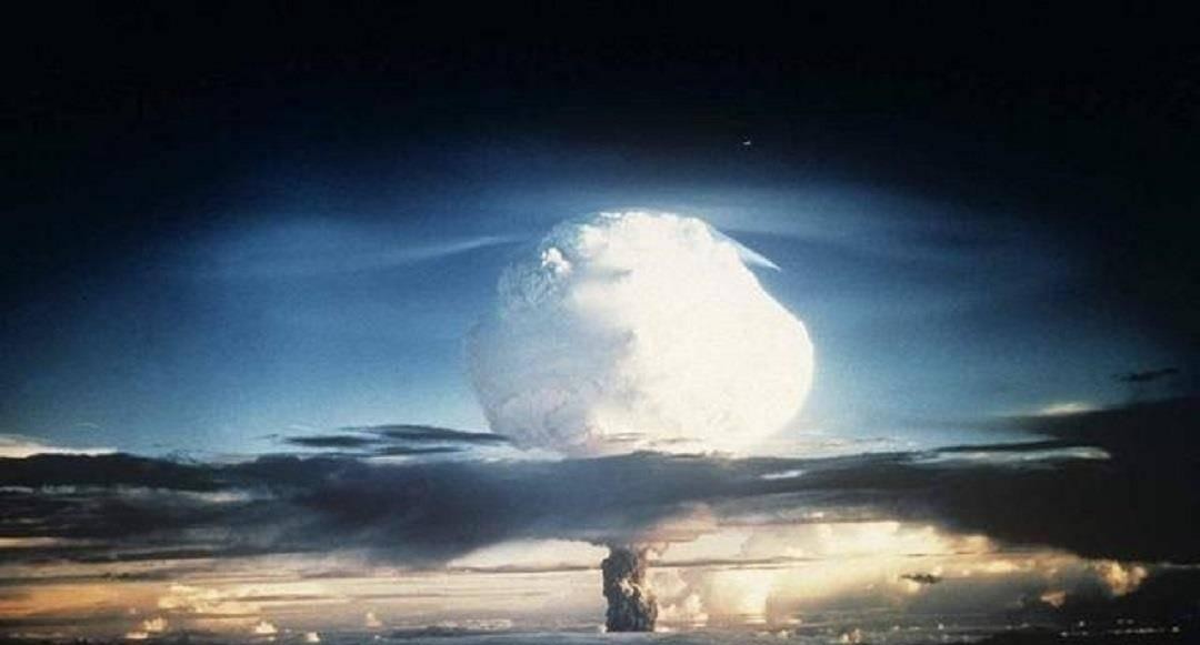 How did the Soviet Union obtain hydrogen bomb technology? How much did ...