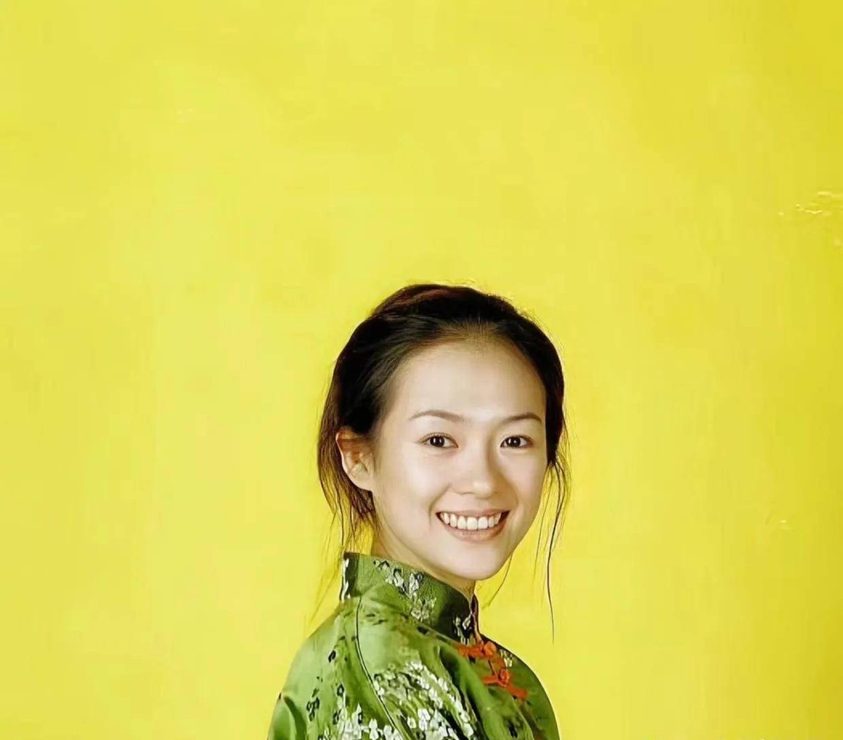 Zhang Ziyi's first appearance on the Spring Festival Gala, the staff ...