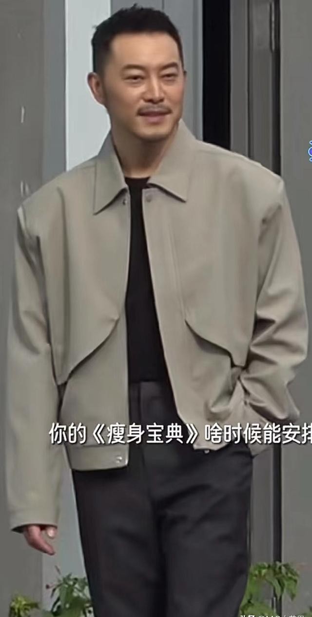 Sha Yi successfully lost weight and took photos on the roadside. He can ...