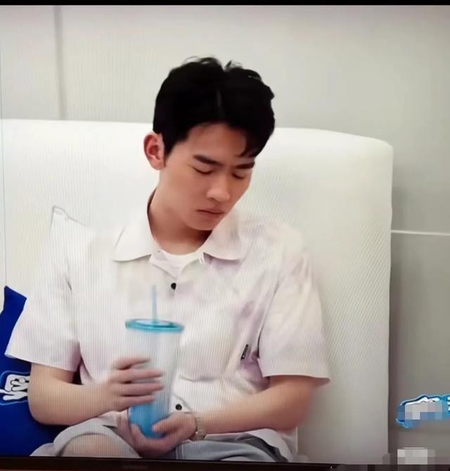 I really want to see Zhao Muchen and Le Yan go on a date - iMedia