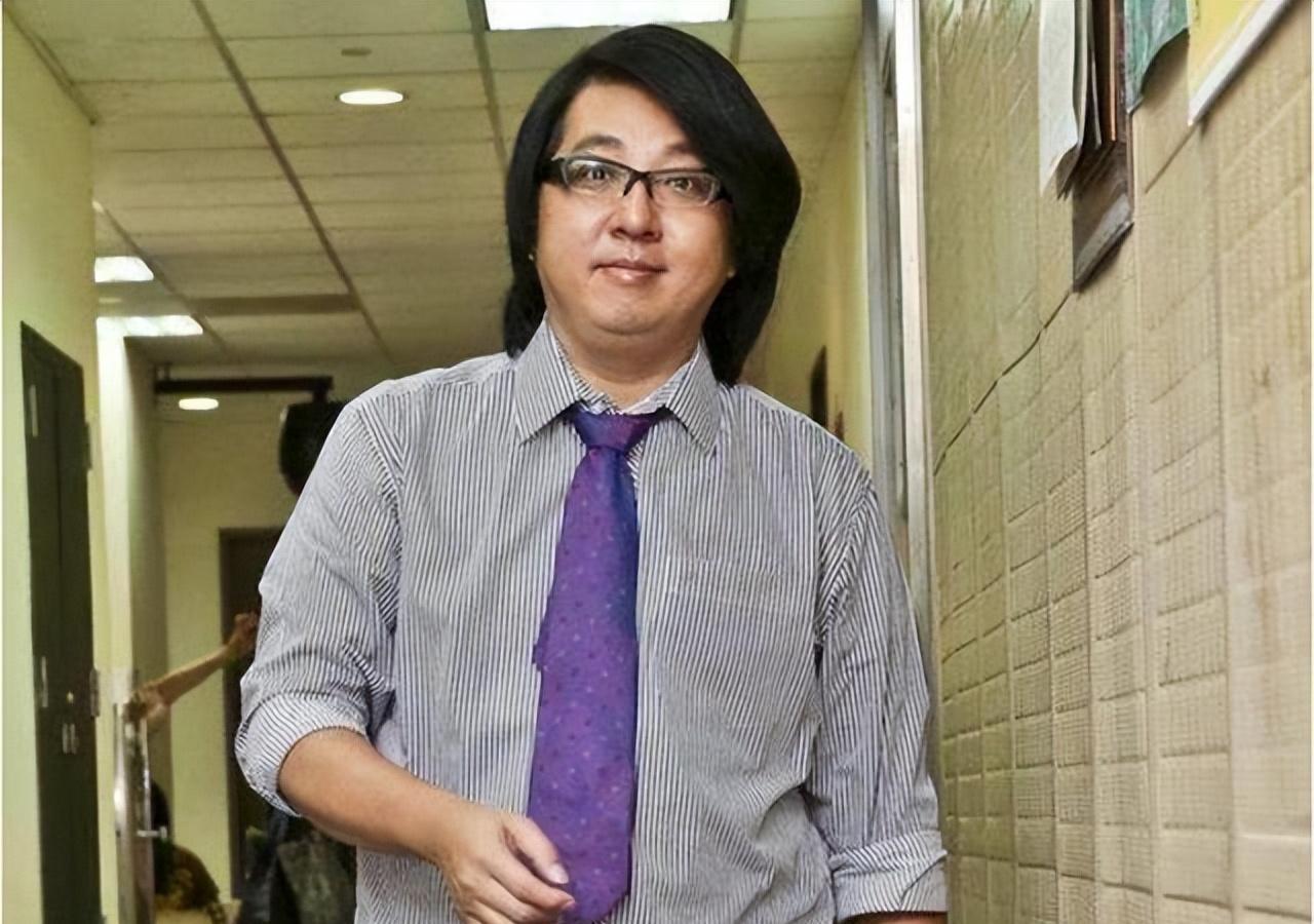 The joys and sorrows are different! Zhao Benshan's daughter gave birth ...