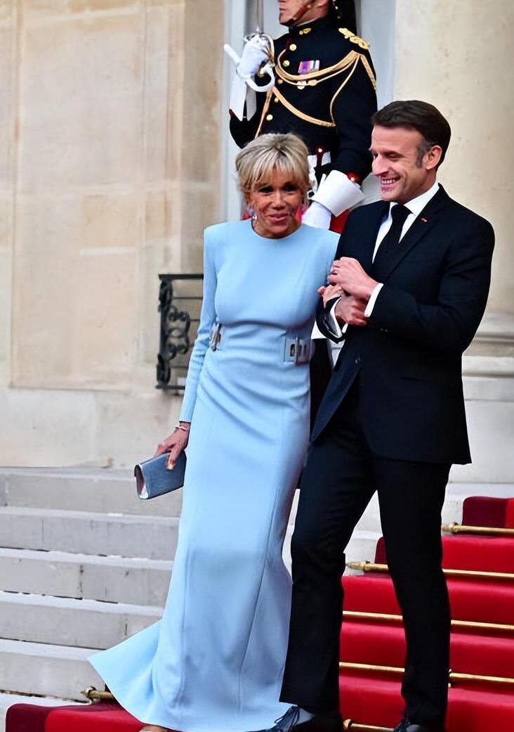 How beautiful is the First Lady of France? Attended with Macron on his ...