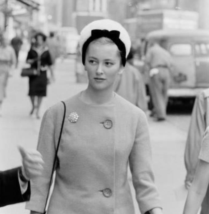 "Swan Queen" Paula: More beautiful than Hepburn, cheated on by her ...