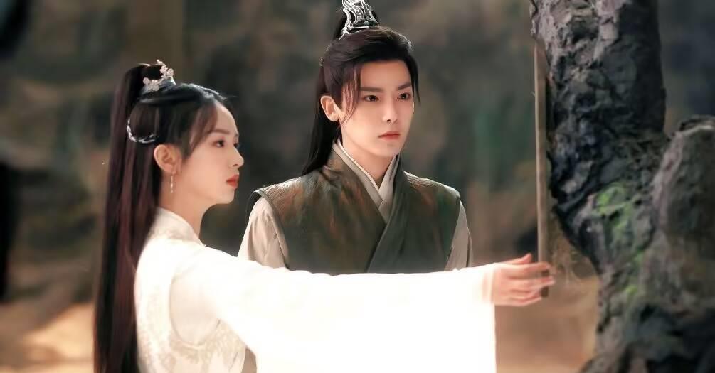 Hou Minghao and Zhou Ye wear ancient costumes, their character designs ...