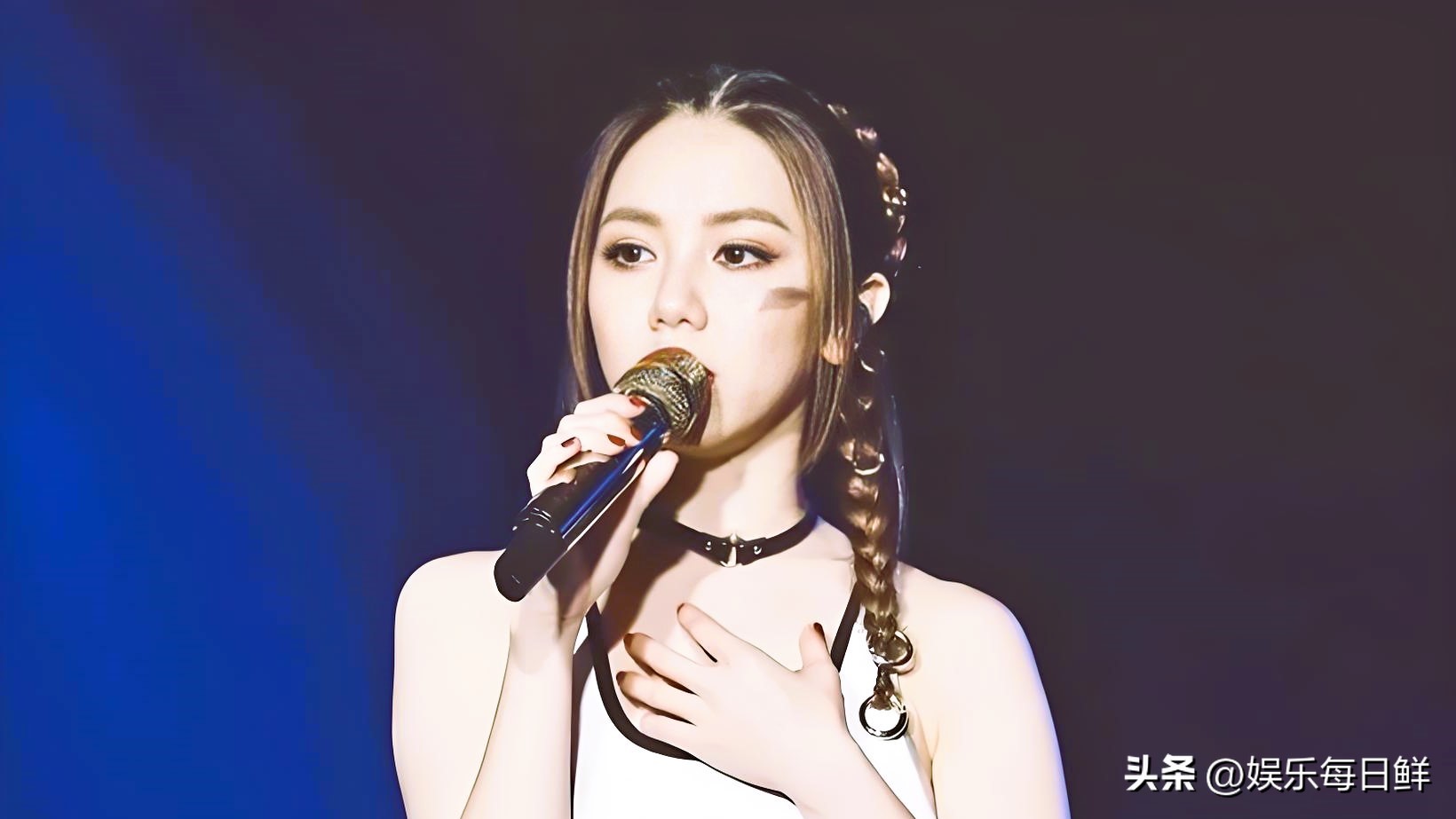 Deng Ziqi's Xi'an concert: Roujiamo cultural creation becomes the ...