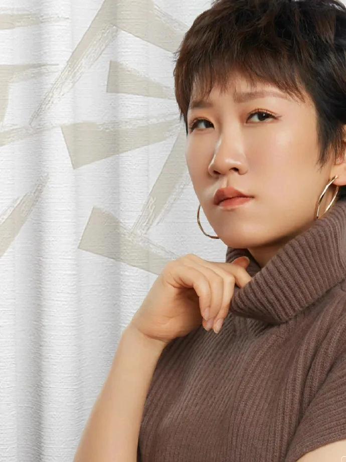 Giving chrysanthemums on dates, lighting incense as candles on ...