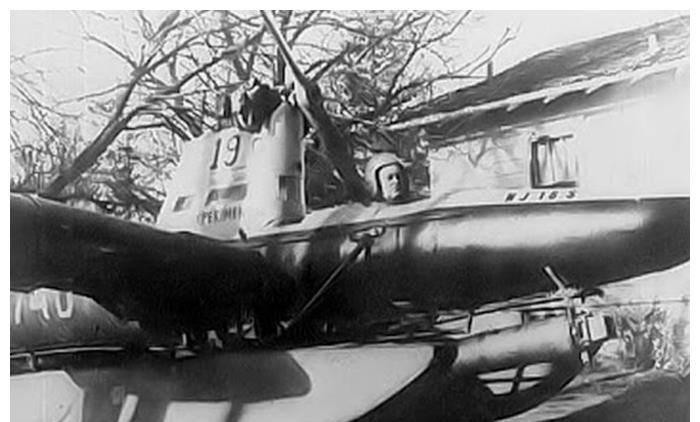 The original Convair submersible aircraft can fly into the sky and into ...