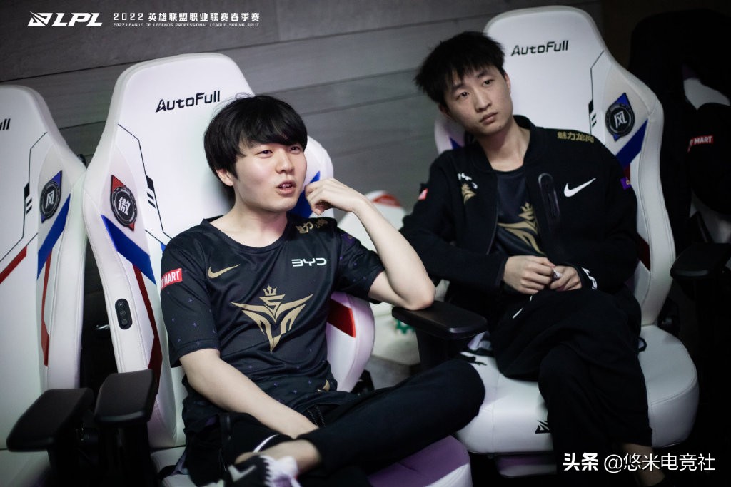 LOL第九周全球戰隊實力榜更新：T1第一V5第二，EDG跌出前十 - 頭條匯