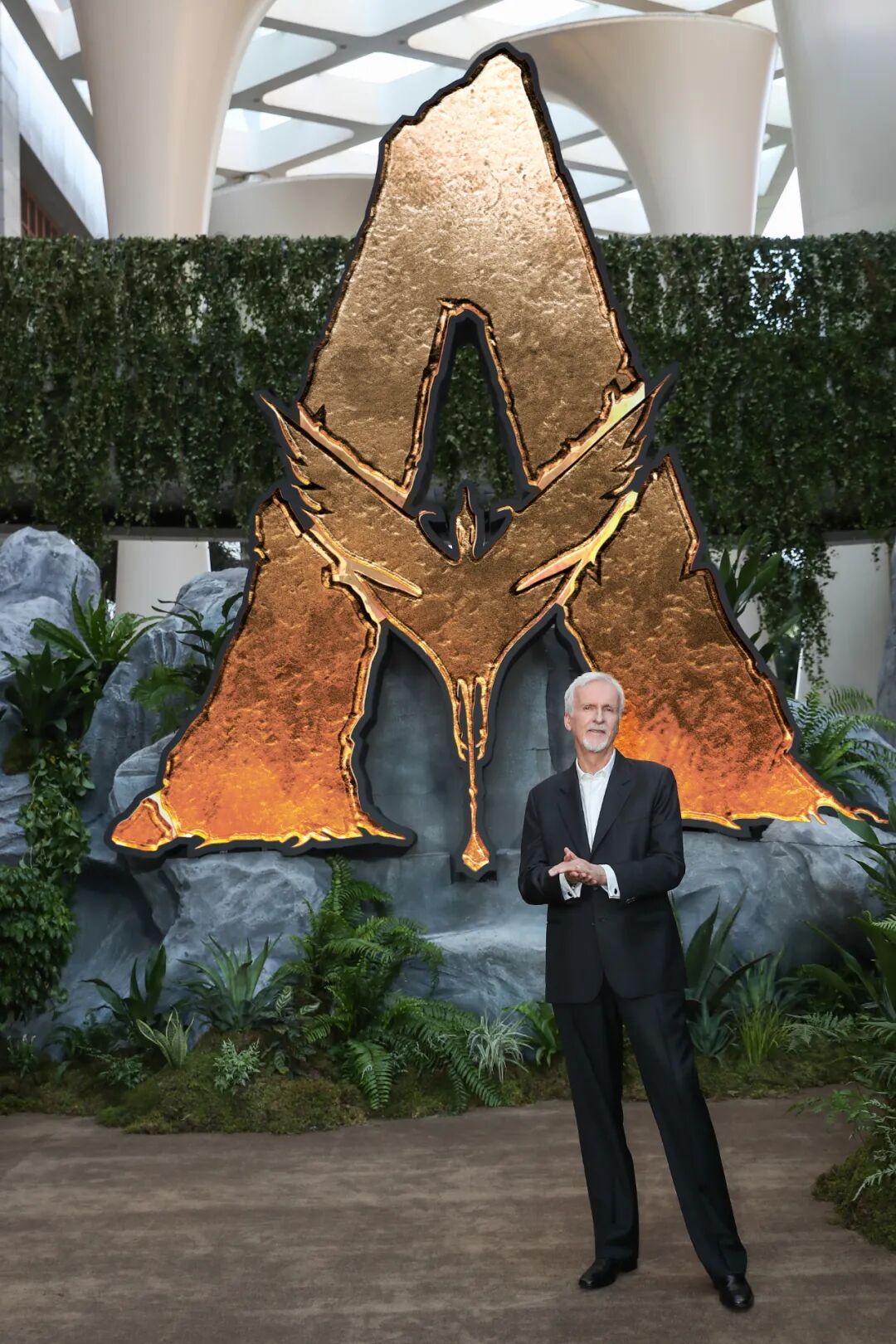 Can the sequel to the box office champion, which has been three years ...