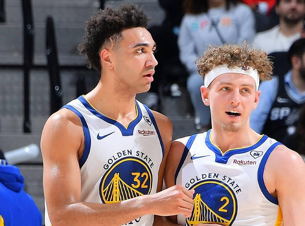 58 points and 9 three-pointers! The Splash Brothers broke out, Davis ...