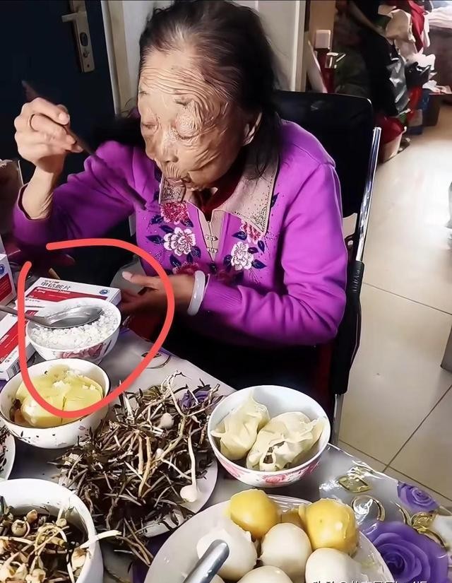 Ma Yuqin's health is worrying. Li Yucheng accidentally exposed her ...