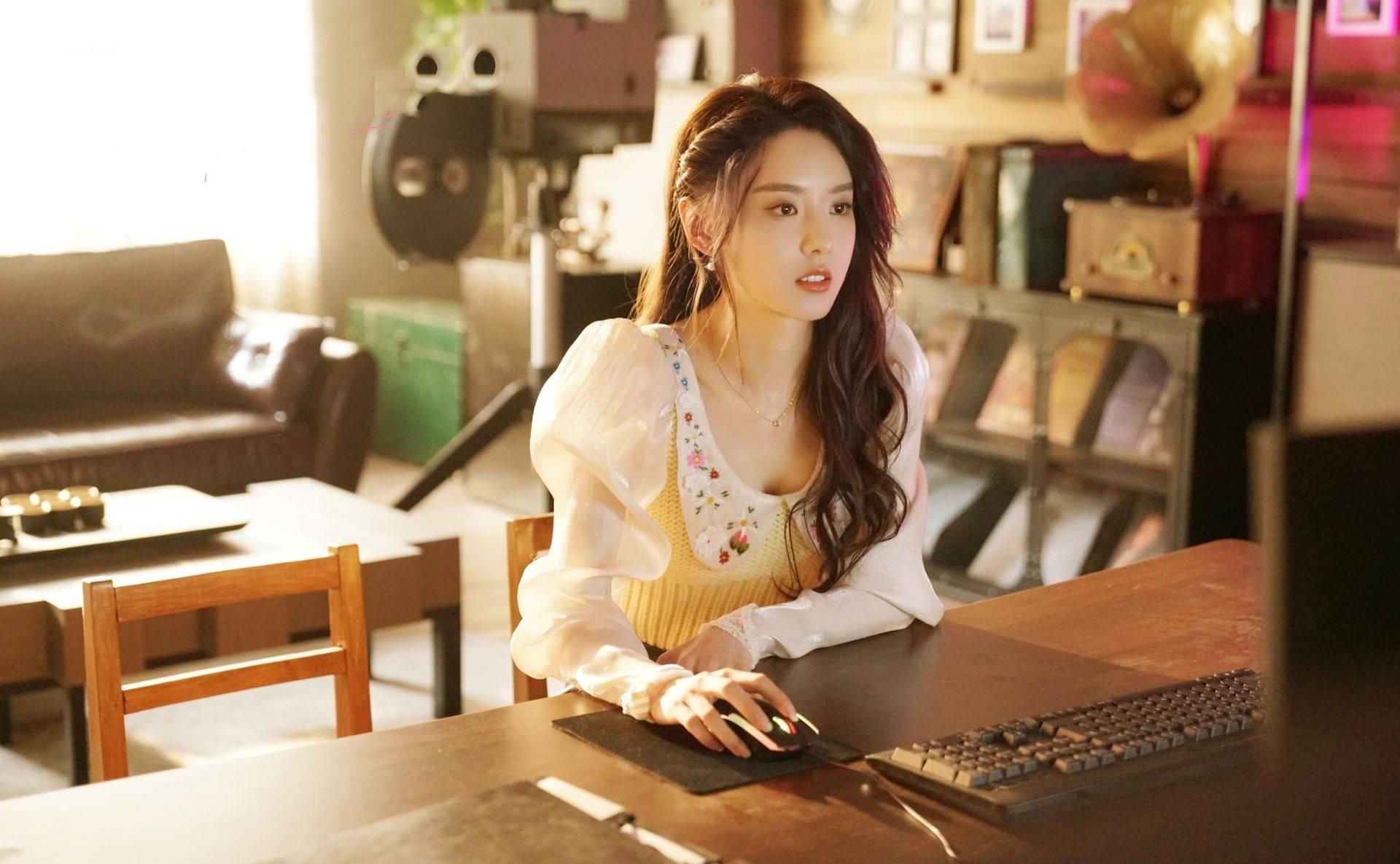 "More Than Like You": Assistance is in place, sweetness is doubled ...