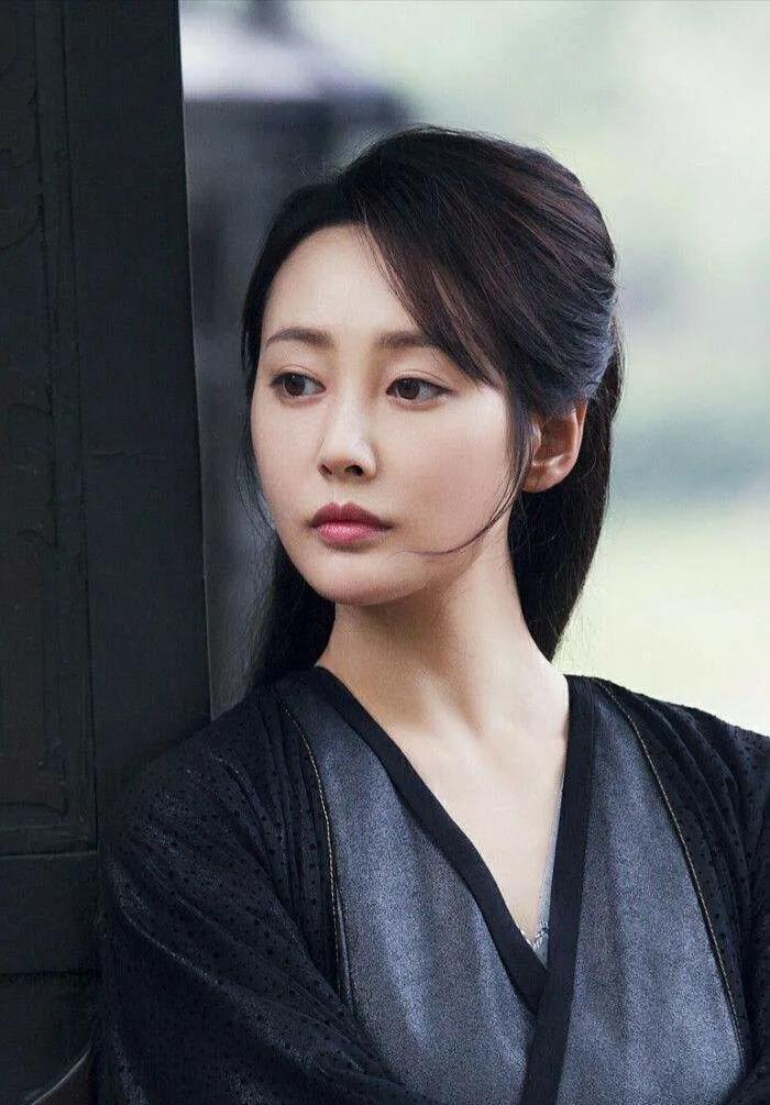 She was criticized for playing a villain and suffered emotional ...