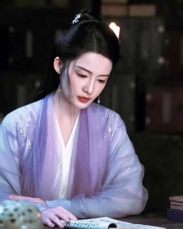 As soon as Mao Linlin appeared in "Seven Nights of Snow", Li Qin's 6 ...