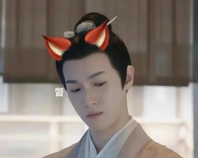 Sweet pea in clothes, tough guy in undress - iMedia