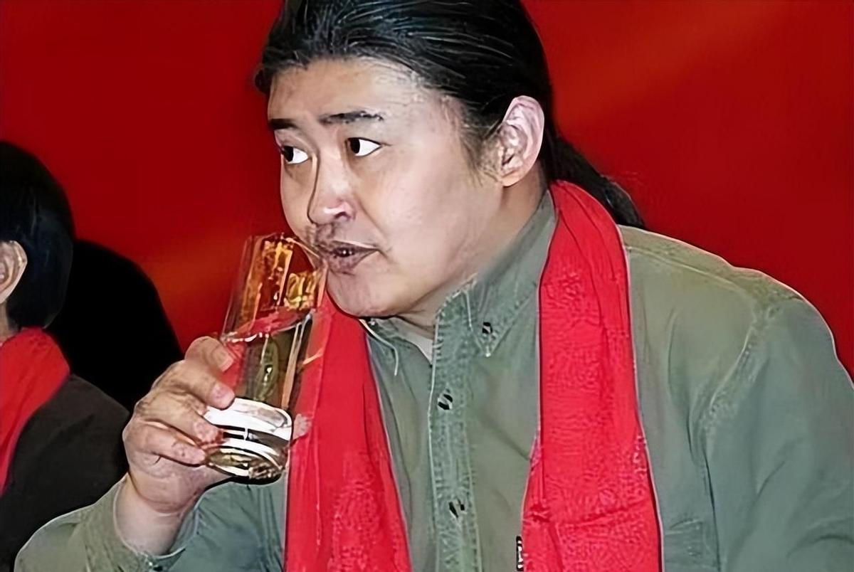 Well-known singer Liu Huan is addicted to alcohol and suffers from ...