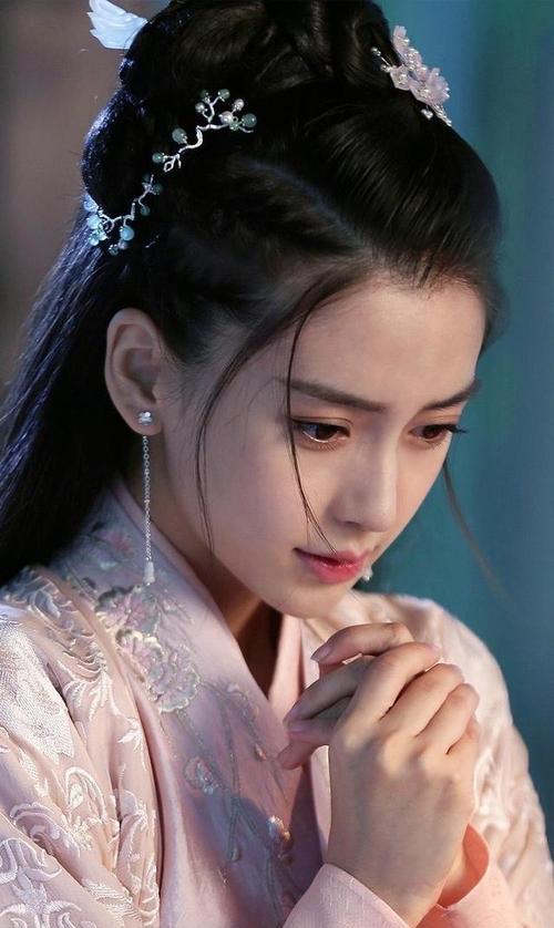 The game got out of control, the extras were scolded, and the guests ...