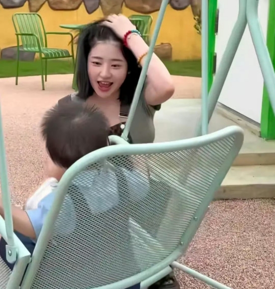 The story of Wang Sicong and Huang Yiming's illegitimate daughter - iMedia